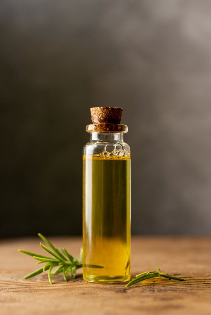 Palmarosa Oil: Benefits & How To Use Palmarosa Essential Oil